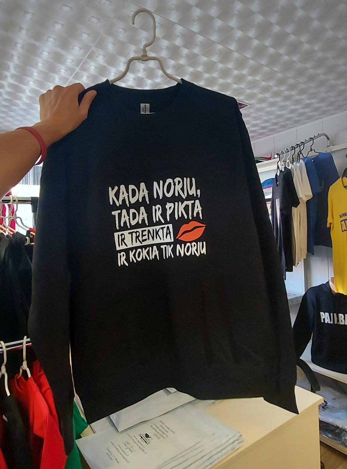 ⋆ Kada noriu tada ir pikta ir trenkta ir kokia tik noriu Džemperis ⋆ Džemperiai su tavo užrašu ...